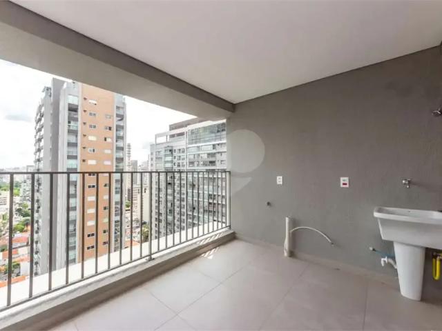 Kitnet / Stúdio para Venda em São Paulo/SP Brooklin 2 Quartos