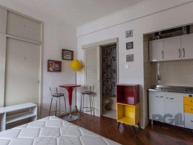 Kitnet / Stúdio para Venda em Porto Alegre/RS Centro Histórico
