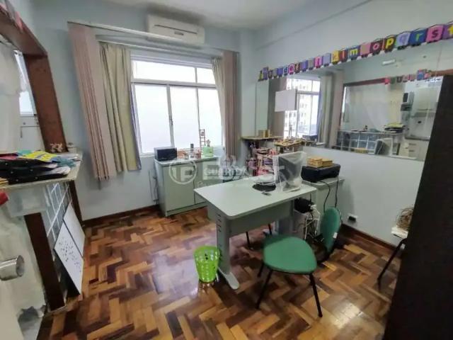 Kitnet / Stúdio para Venda em Porto Alegre/RS Centro Histórico 1 Quartos