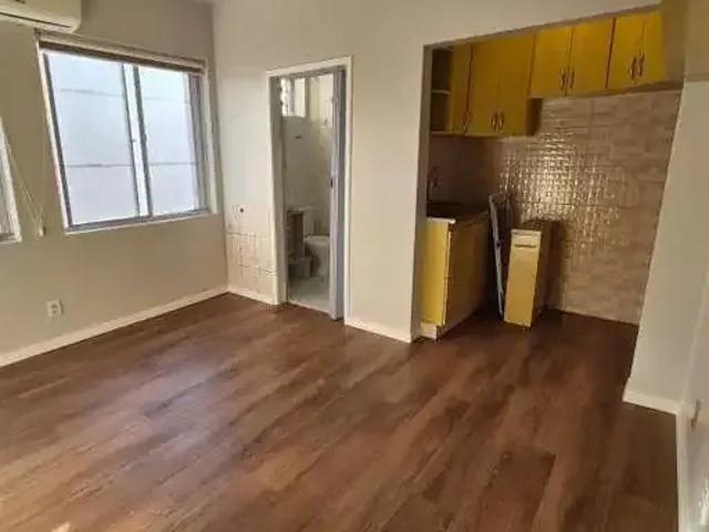 Kitnet / Stúdio para Venda em Porto Alegre/RS Centro Histórico