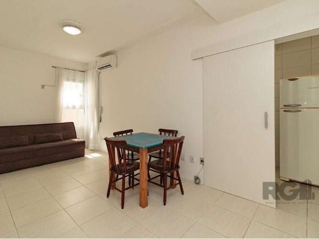 Kitnet / Stúdio para Venda em Porto Alegre/RS Cidade Baixa 1 Quartos