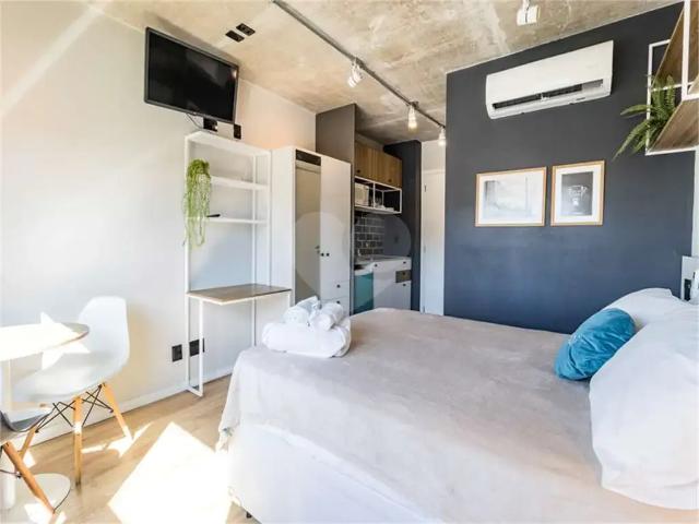 Kitnet / Stúdio para Venda em Porto Alegre/RS Santa Cecília 1 Quartos