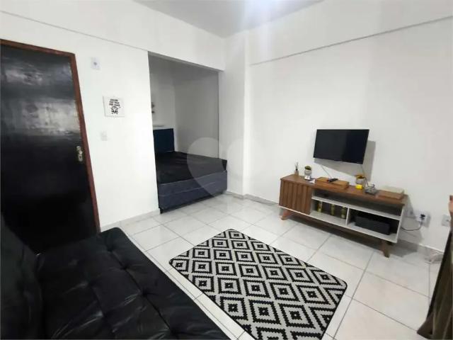 Kitnet / Stúdio para Venda em Praia Grande/SP Cidade Ocian 1 Quartos