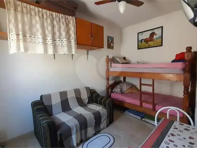 Kitnet / Stúdio para Venda em Praia Grande/SP Cidade Ocian