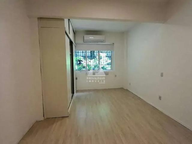 Kitnet / Stúdio para Venda em Rio de Janeiro/RJ Copacabana
