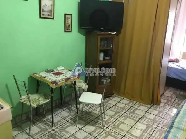 Kitnet / Stúdio para Venda em Rio de Janeiro/RJ Copacabana 1 Quartos