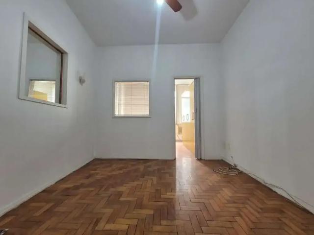 Kitnet / Stúdio para Venda em Rio de Janeiro/RJ Copacabana 1 Quartos