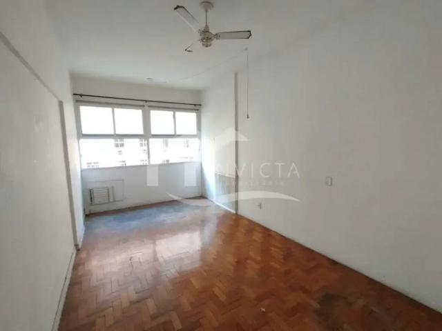 Kitnet / Stúdio para Venda em Rio de Janeiro/RJ Copacabana 1 Quartos