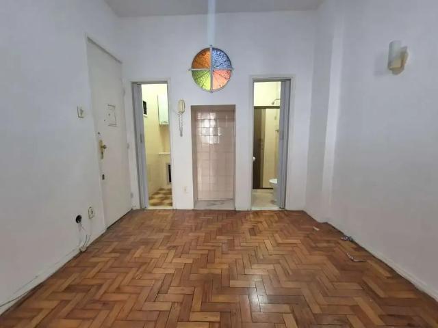Kitnet / Stúdio para Venda em Rio de Janeiro/RJ Copacabana 1 Quartos