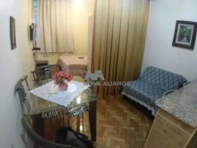 Kitnet / Stúdio para Venda em Rio de Janeiro/RJ Copacabana 1 Quartos