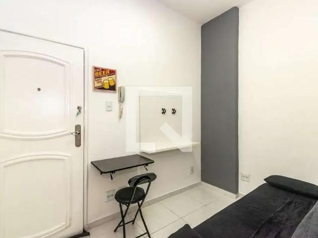 Kitnet / Stúdio para Venda em Rio de Janeiro/RJ Copacabana 1 Quartos