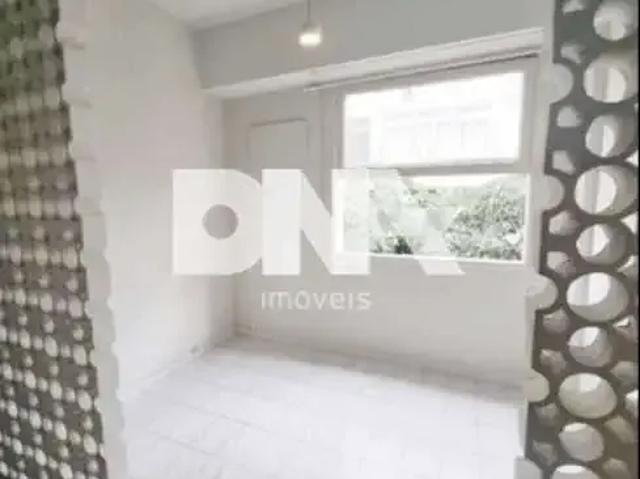 Kitnet / Stúdio para Venda em Rio de Janeiro/RJ Copacabana