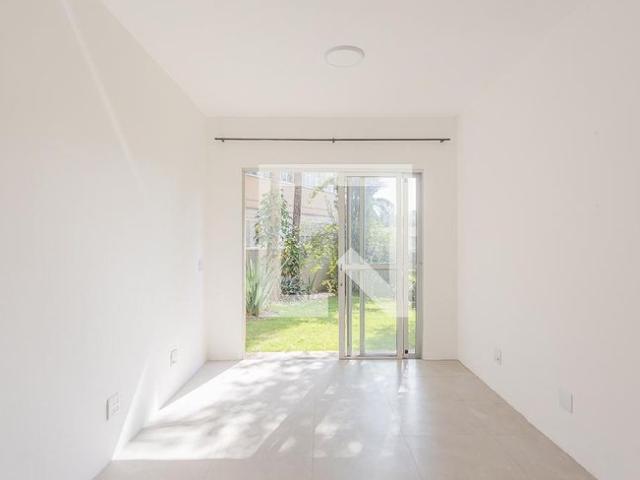 Kitnet, Sumaré, 1 Quarto, 30 m2 São Paulo