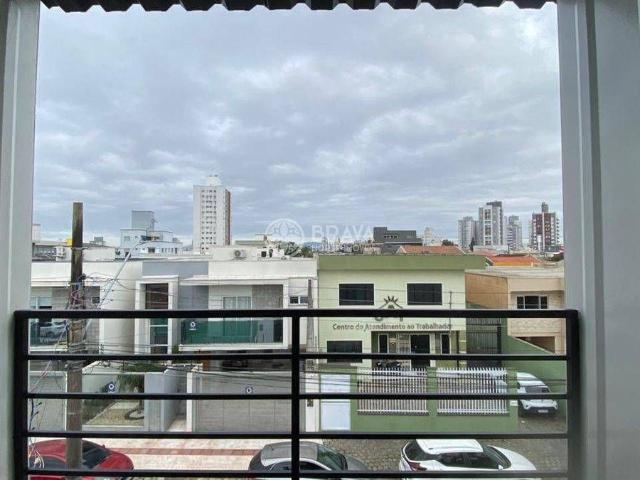 Kitnet para Aluguel com 1 quartos, 18 m² por R$ 2.450