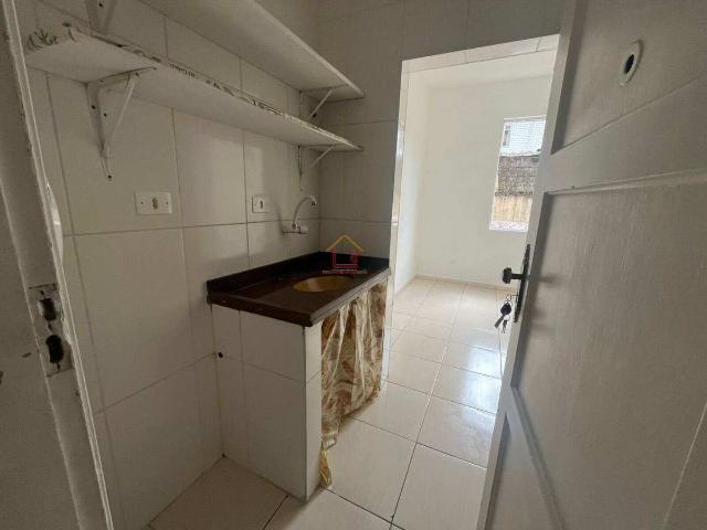 Kitnet para Aluguel com 1 quartos, 20 m² por R$ 1.350