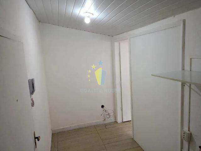 Kitnet para Aluguel com 1 quartos, 20 m² por R$ 2.400