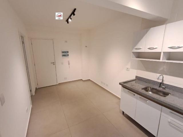 Kitnet para Aluguel com 1 quartos, 31 m² por R$ 3.150