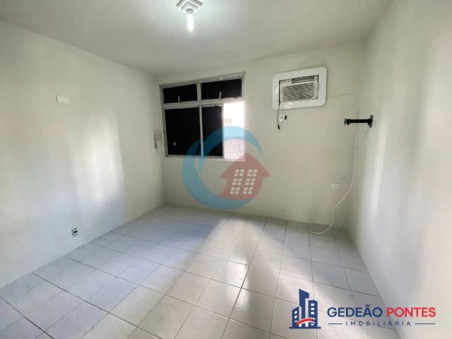 Kitnet para Aluguel com 1 quartos, 35 m² por R$ 1.300