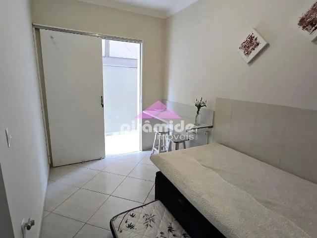 Kitnet para Aluguel com 1 quartos, 35 m² por R$ 1.550
