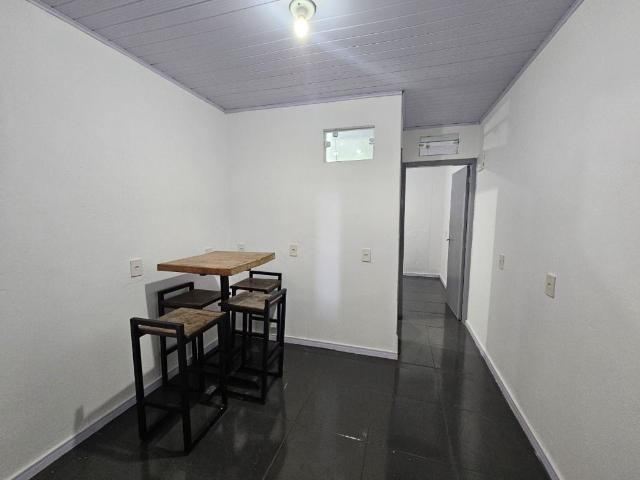 Kitnet para Aluguel com 1 quartos, 40 m² por R$ 1.300