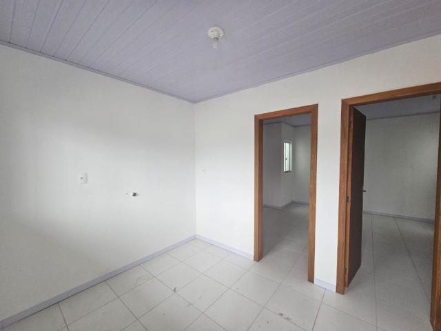 Kitnet para Aluguel com 2 quartos, 46 m² por R$ 1.500