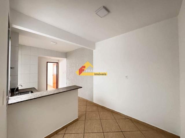 Kitnet para aluguel, 1 quarto, 1 vaga, Vila Cruzeiro Divinópolis/MG