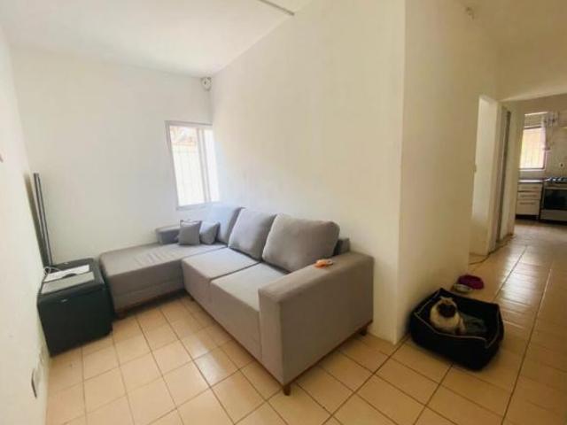 Kitnet revertida p/ 01 Dorm, 25 m² de área útil. Bairro: Vila Guilhermina