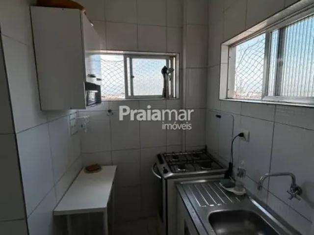 Kitnet reformado! Porteira fechada! Biquinha prox a praia