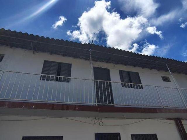 KITNET TAGUATINGA SUL QSC 19 aprox. 40 metros. Composta por quarto
