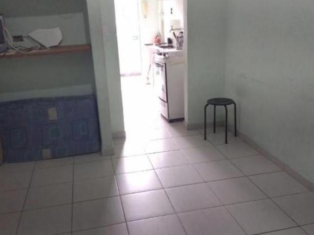 Kitnet Térrea a venda no bairro Guilhermina, Praia Grande/SP 1 Quarto