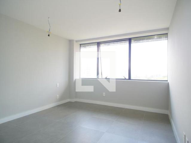 Kitnet, Três Figueiras, 1 Quarto, 28 m2 Porto Alegre
