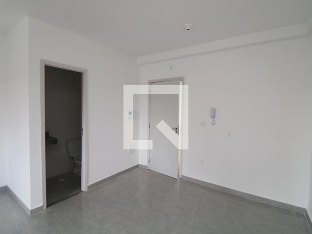 Kitnet, Vila Alpina, 1 Quarto, 27 m2 São Paulo