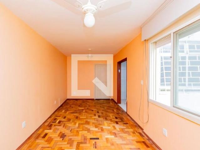 Kitnet, Vila Ipiranga, 1 Quarto, 32 m2 Porto Alegre