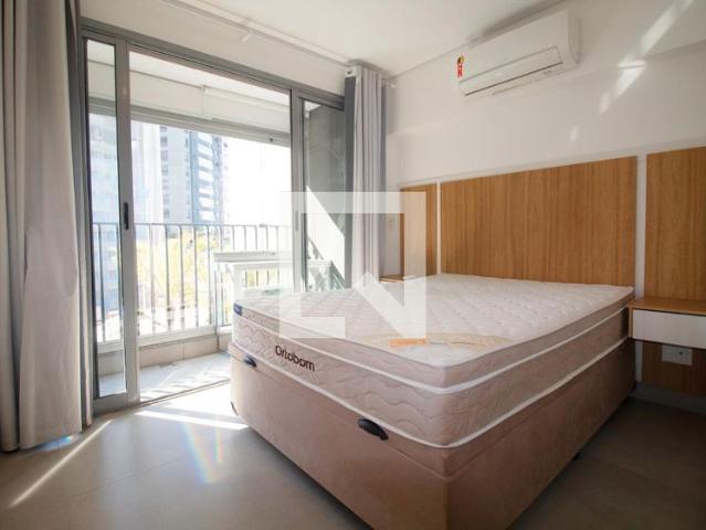 Kitnet, Vila Madalena, 1 Quarto, 33 m2 São Paulo