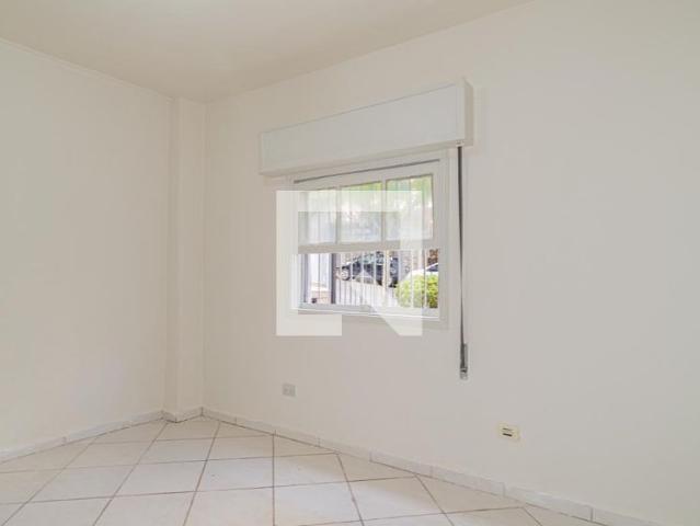 Kitnet, Vila Madalena, 1 Quarto, 30 m2 São Paulo