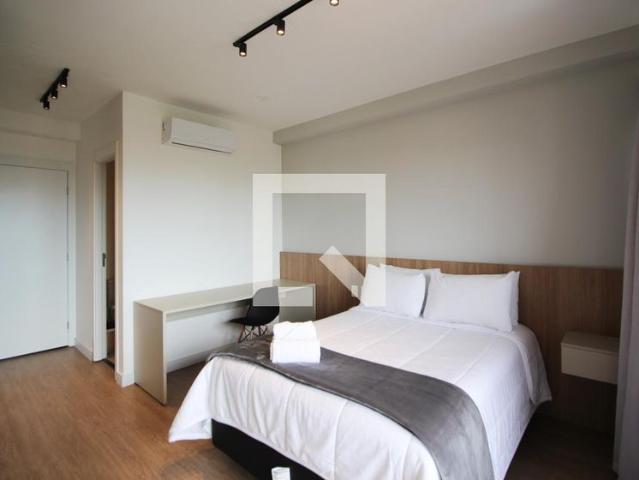 Kitnet, Vila Olímpia, 1 Quarto, 24 m2 São Paulo
