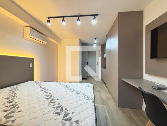Kitnet, Vila Olímpia, 1 Quarto, 25 m2 São Paulo