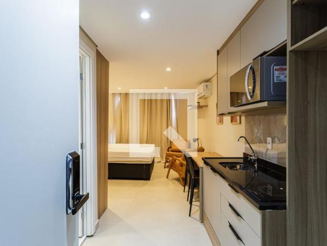 Kitnet, Vila Olímpia, 1 Quarto, 25 m2 São Paulo