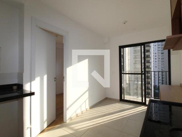 Kitnet, Vila Olímpia, 1 Quarto, 26 m2 São Paulo