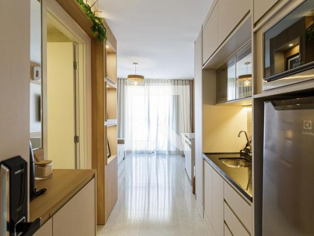 Kitnet, Vila Olímpia, 1 Quarto, 27 m2 São Paulo