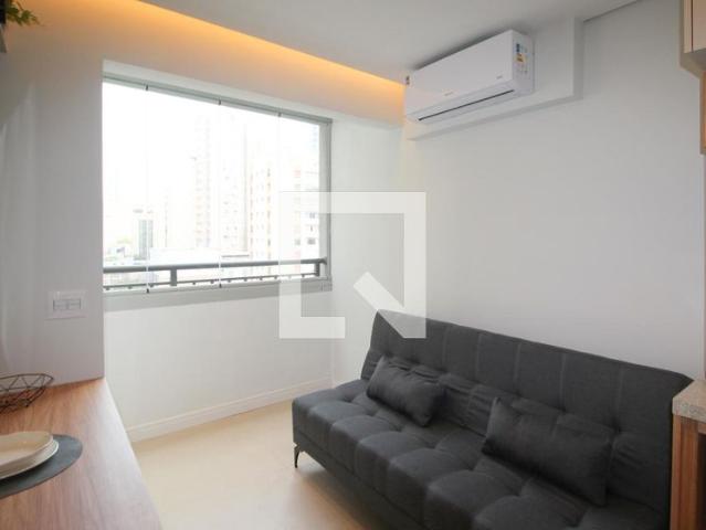 Kitnet, Vila Olímpia, 1 Quarto, 30 m2 São Paulo