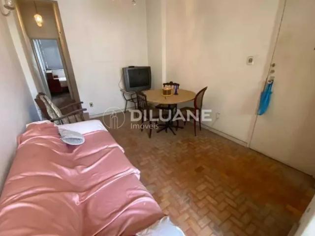Kitnet/Conjugado: / Residencial / Copacabana