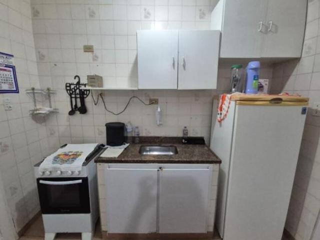 KITNETE, 30 m² de área útil. Bairro: GUILHERMINA