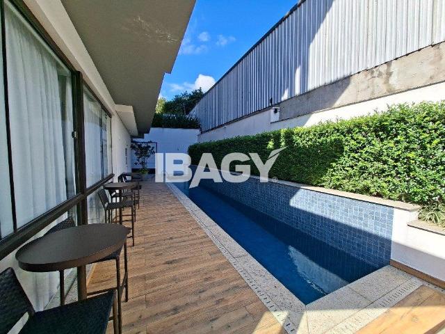 Kitnet/Loft/Studio 1 Quarto Carvoeira 82m²