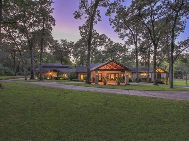 Kobs Rd, Tomball, Home For Sale