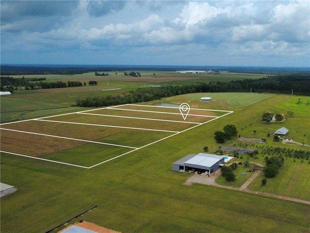 Koier Rd, Robertsdale, AL 36567