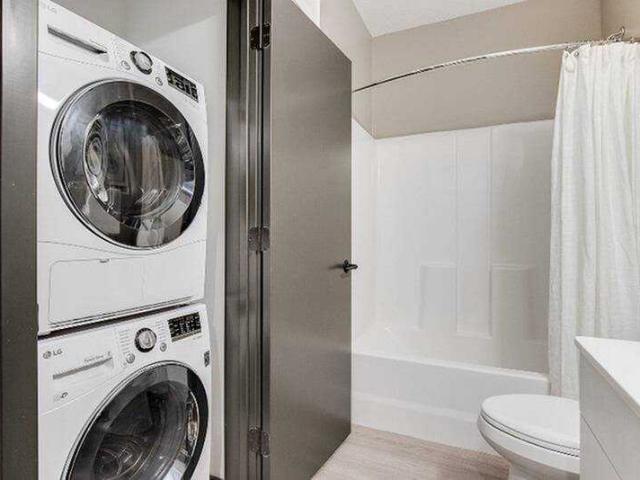 Kolo Apartments Studio Apartment for Rent at 3616 Bryant Ave S, Minneapolis, MN 55409 East Harriet