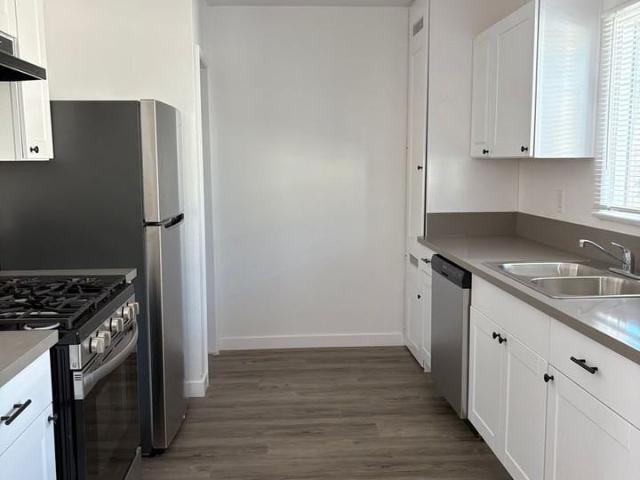 KOSOO 03 1 Bedroom Apartment for Rent at 7411 S Hoover St, Los Angeles, CA 90044