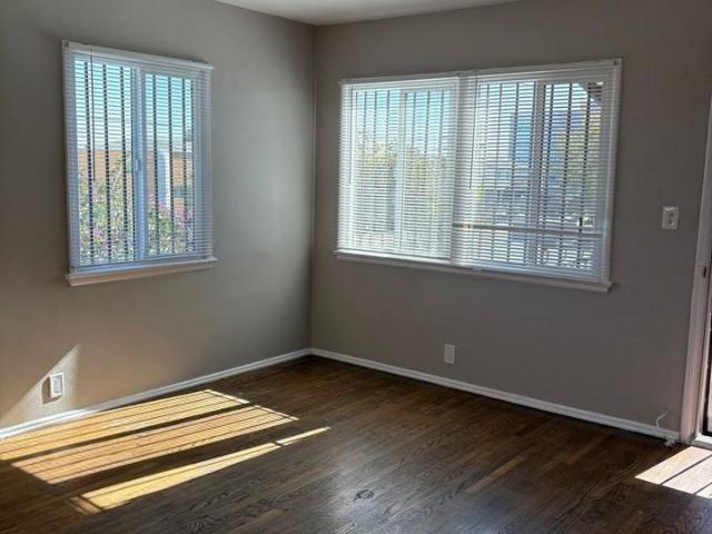 KOSOO 03 1 Bedroom Apartment for Rent at 7411 S Hoover St, Los Angeles, CA 90044