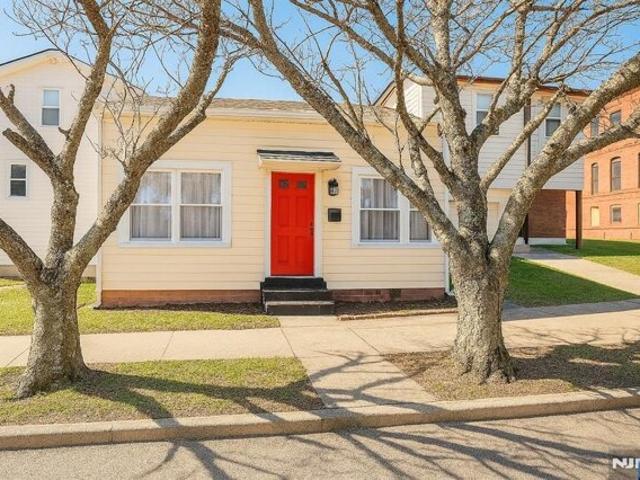 Kossuth St, Haledon, Home For Sale